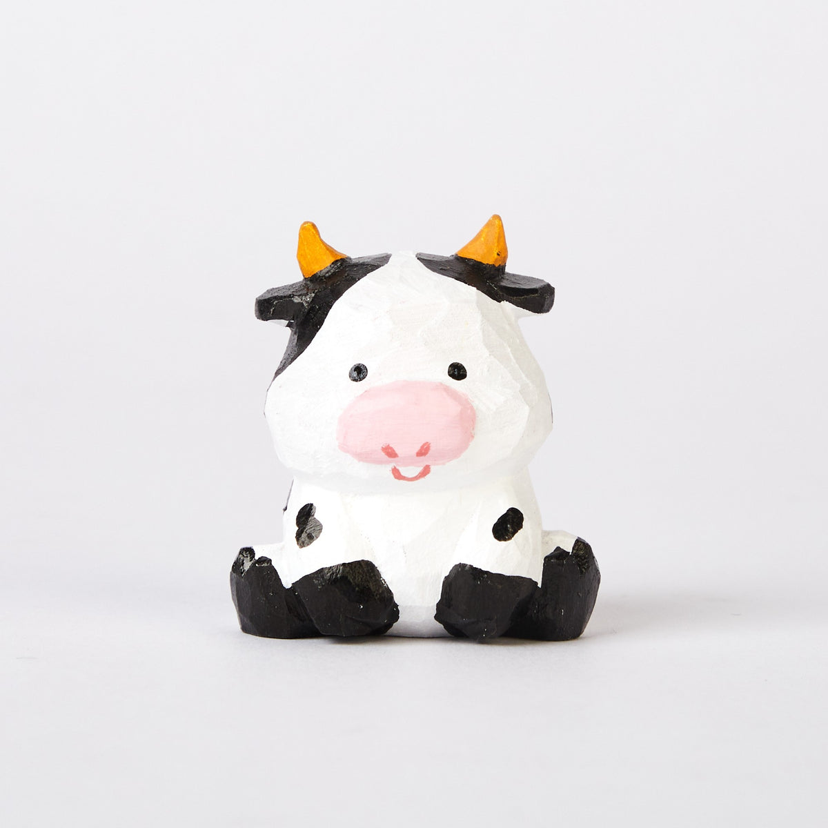 Mumu Carved Wooden Friendly Little Cow Sitting Happily – Mokuomo